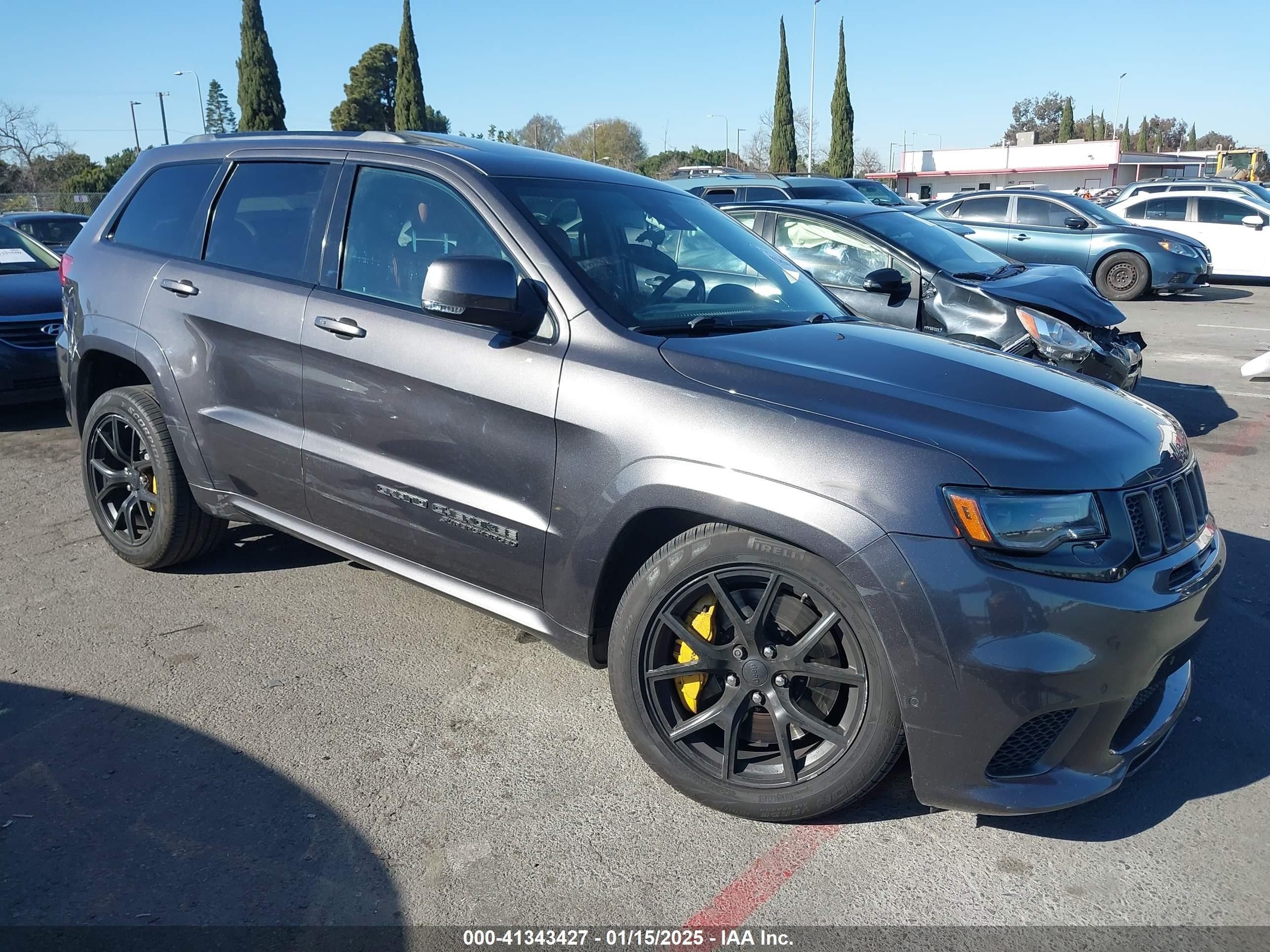Price & History 2019 Jeep Grand Cherokee Trackhawk 4x4 6.2l V-8 ...