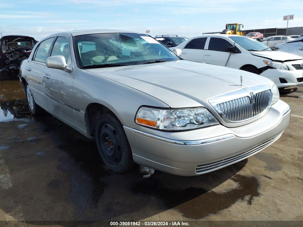 Price & History 2007 Lincoln Town Car Signature Limited 4.6l V-8 239hp ...