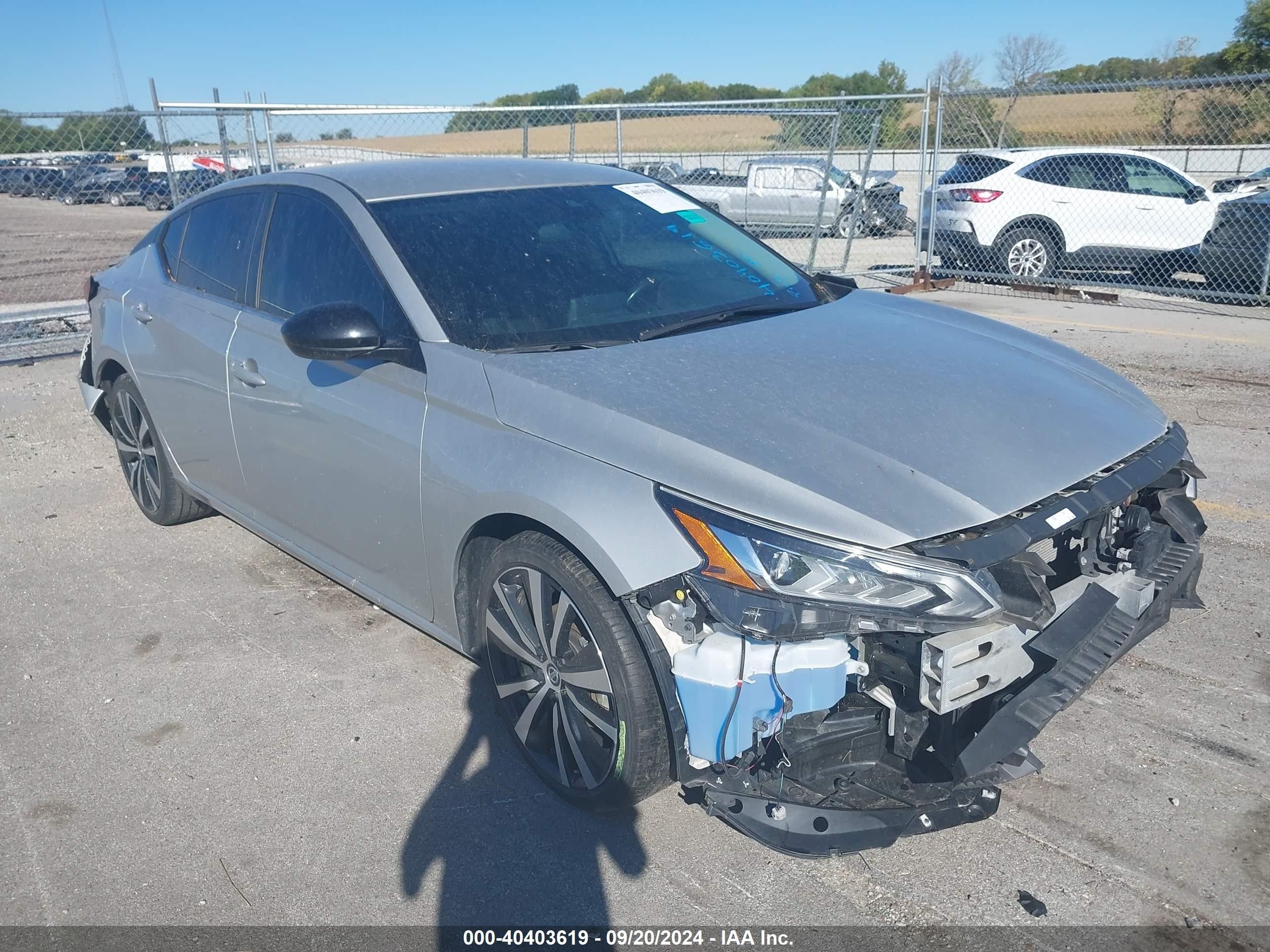 Price & History 2022 Nissan Altima Sr Fwd 2.5l I-4 Di, Dohc, Vvt, 188hp ...