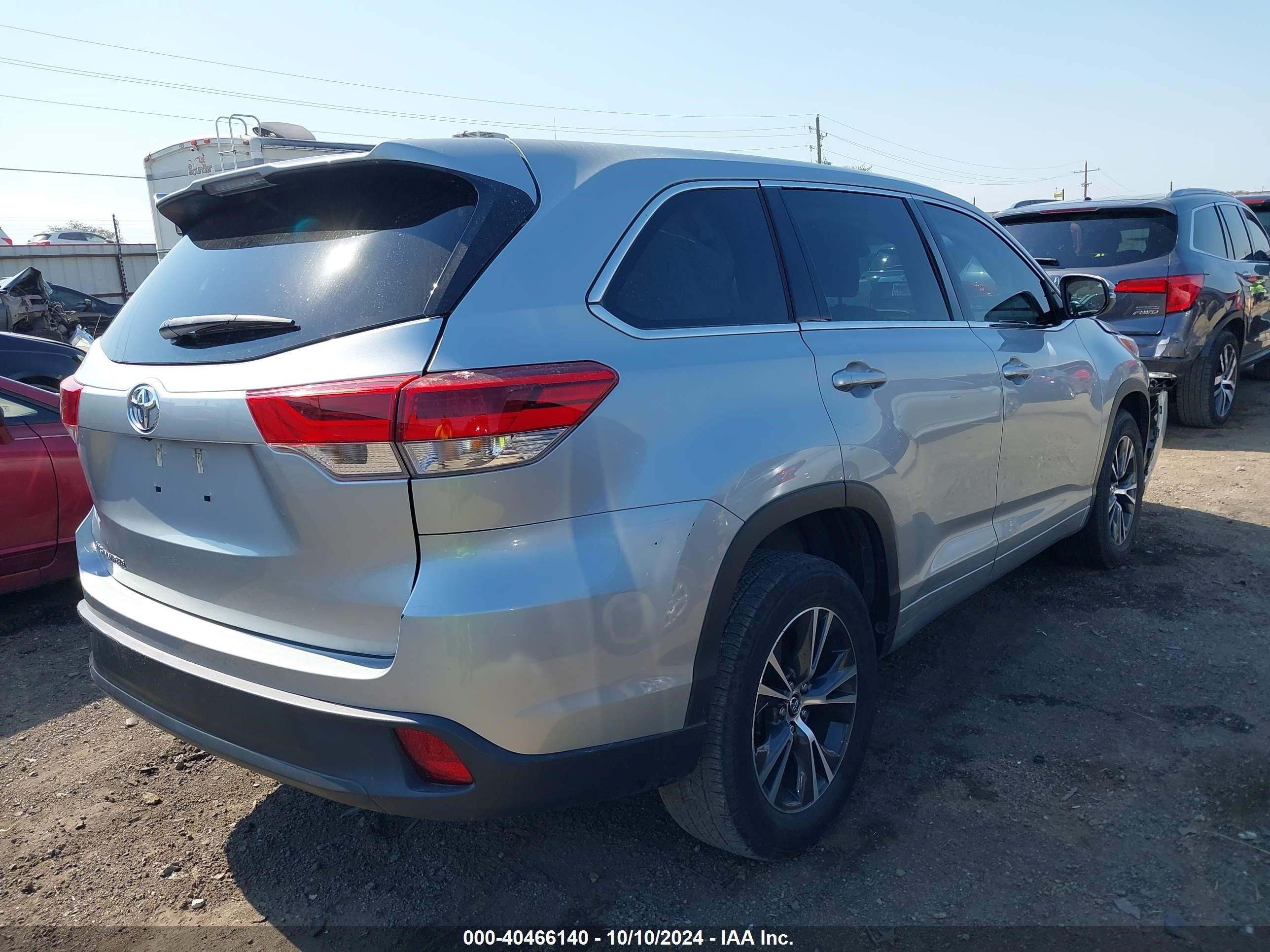 Price & History 2018 Toyota Highlander Le 3.5l V-6 Di, Dohc, Vvt, 295hp ...