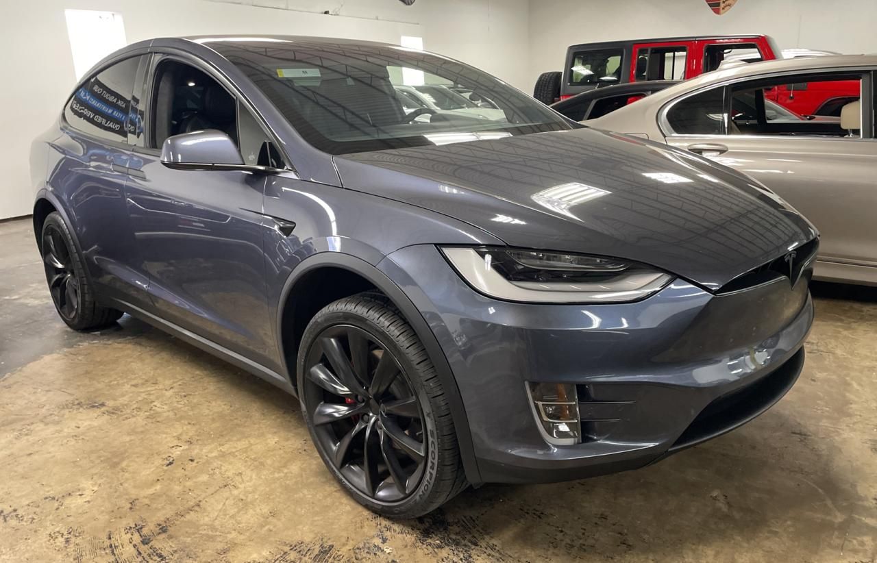 Цена и история 2020 Tesla Model X vin: 5YJXCDE42LF273438 | AutoHelperBot