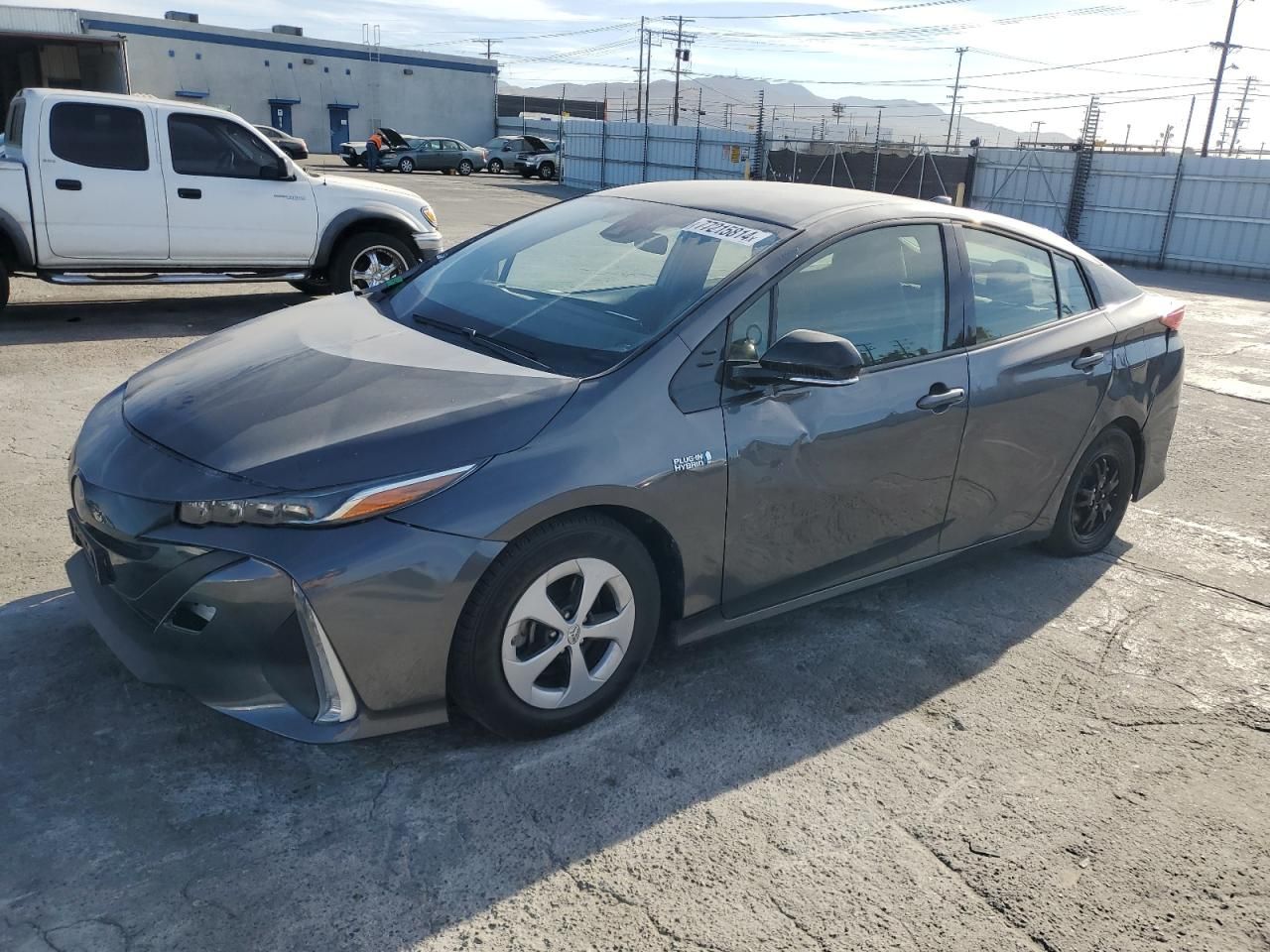 Цена и история 2020 Toyota Prius Prime Le 1.8l 4 vin: JTDKARFP8L3148267 ...