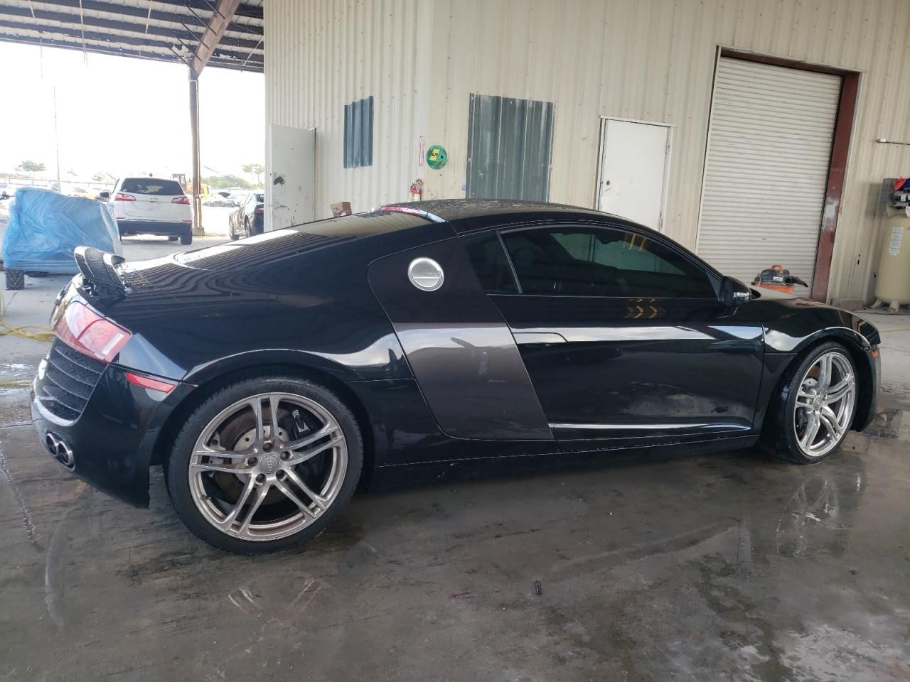 Price & History 2011 Audi R8 4.2 Quattro 4.2l 8 vin: WUADUAFG5BN001427 ...